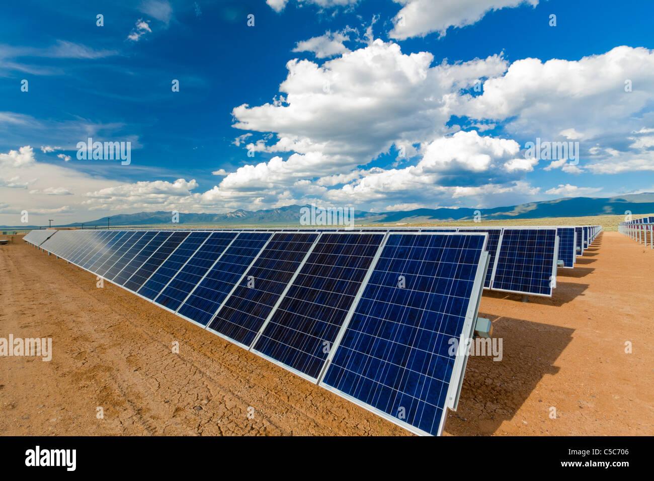 Solar panels and blue sky hi-res stock photography and images - Alamy