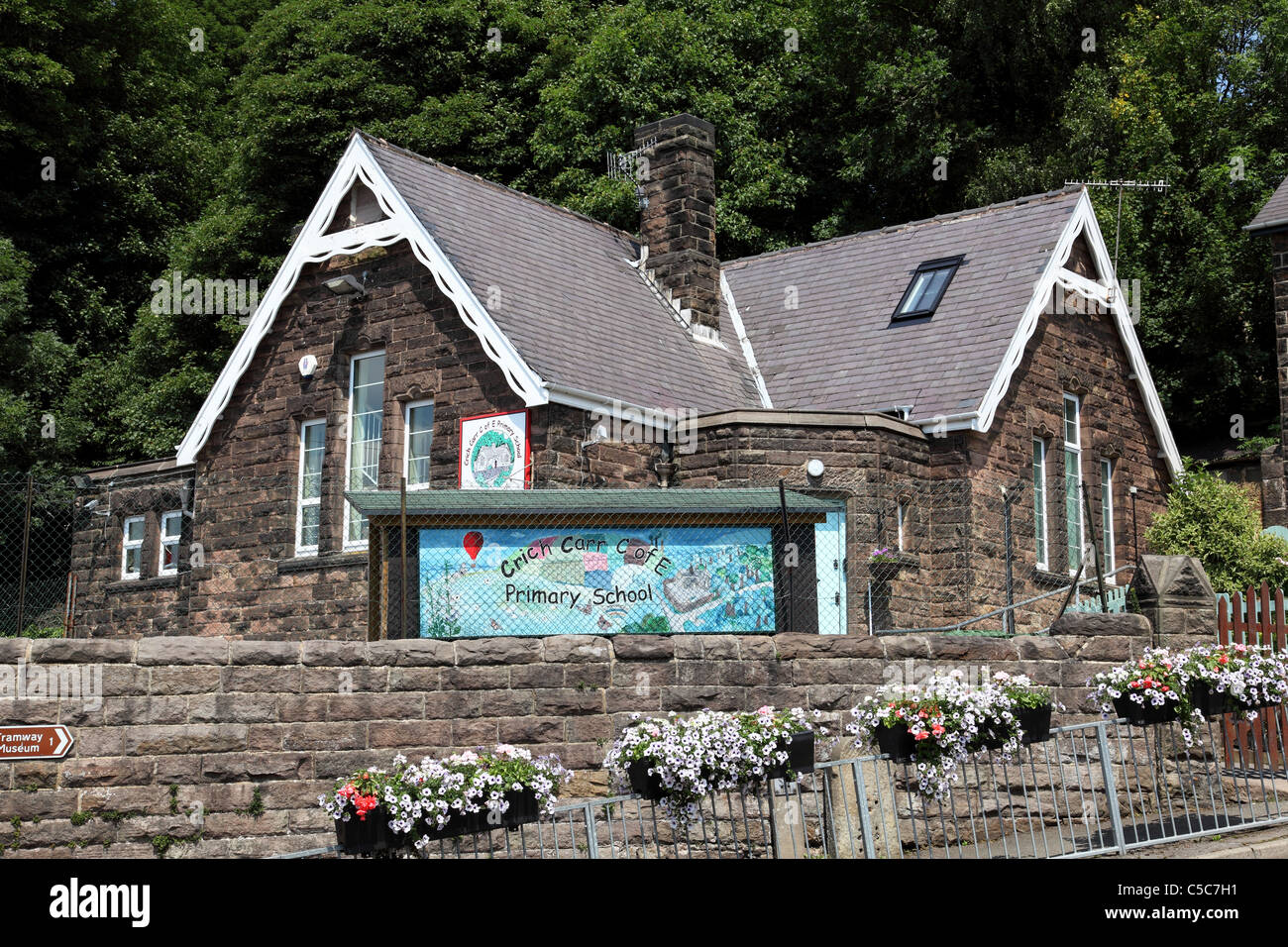 English school classroom primary hi-res stock photography and images ...