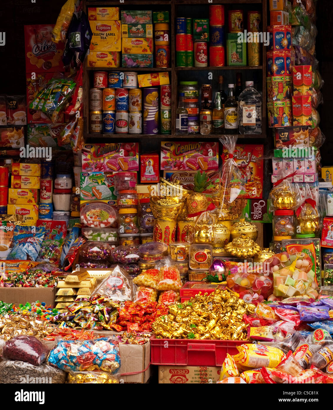 Candy sweets selling shop hi-res stock photography and images - Alamy