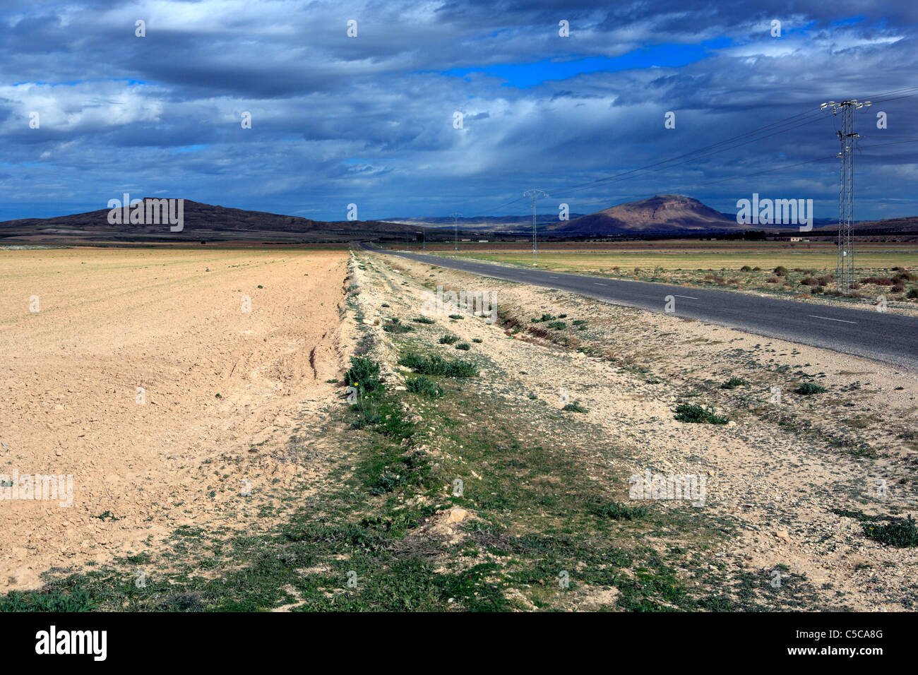 African landscape road hi-res stock photography and images - Alamy