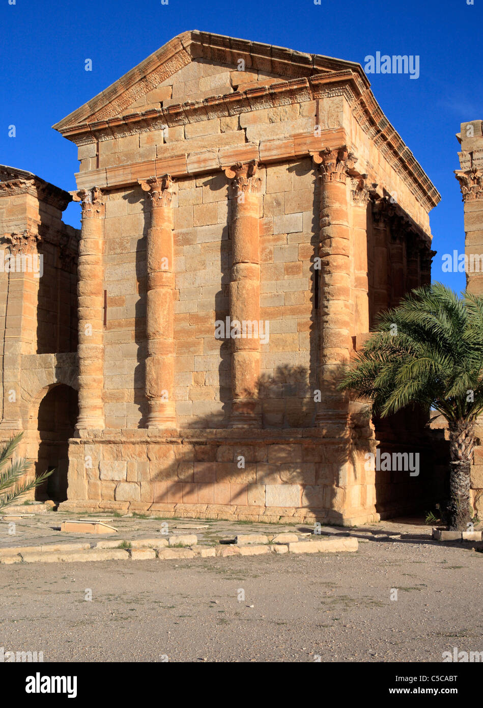 Main temple (2nd century), Sbeitla, Tunisia Stock Photo - Alamy