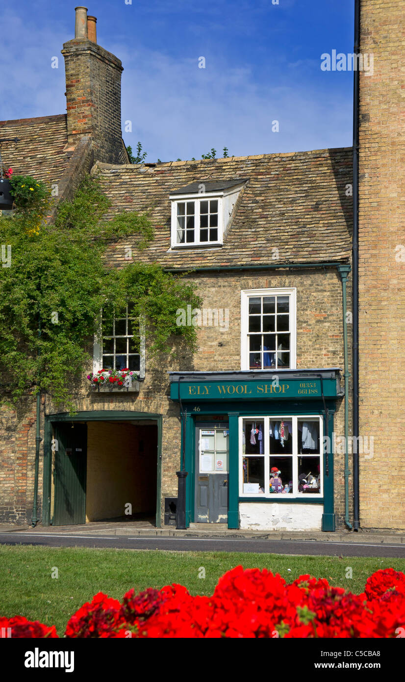 St mary's street ely hi-res stock photography and images - Alamy