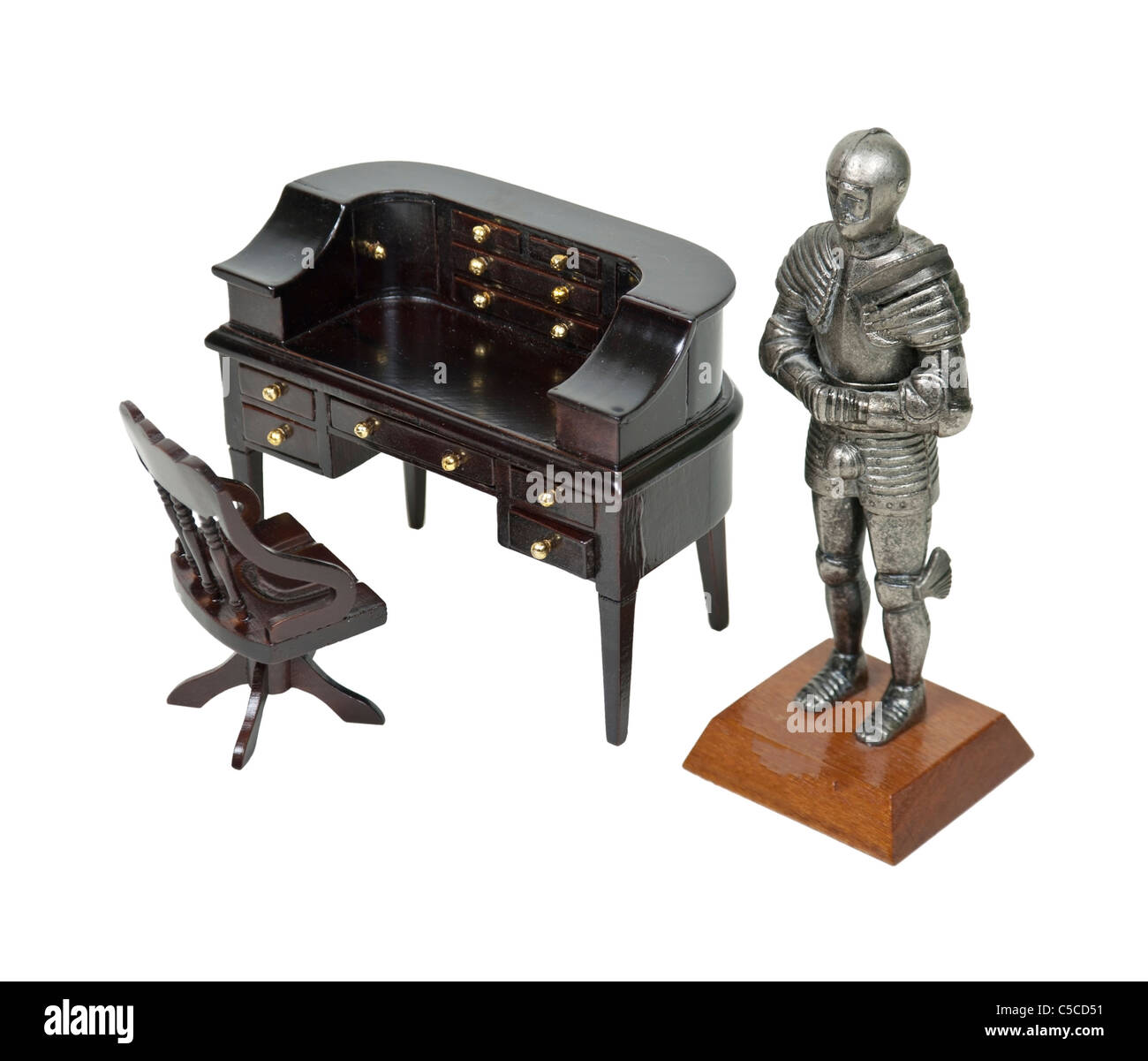 Medieval dented armor hi-res stock photography and images - Alamy