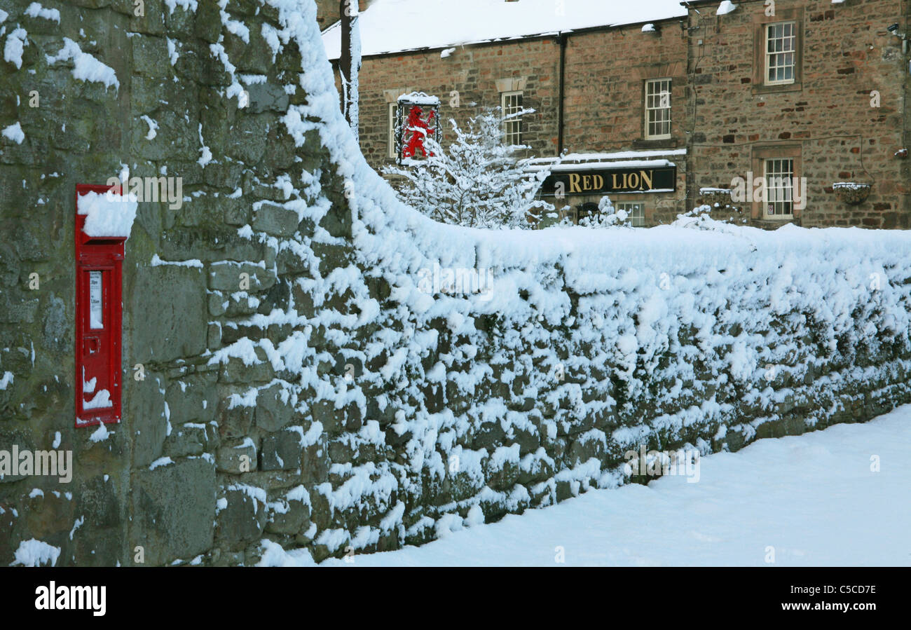 Post Box And Pub; Newbrough, Northumberland, England Stock Photo - Alamy