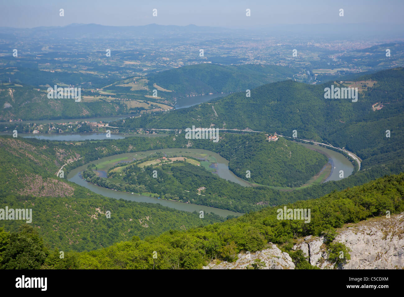 River Zapadna Morava, Serbia, Mountain Kablar, Jelica, meander Stock ...