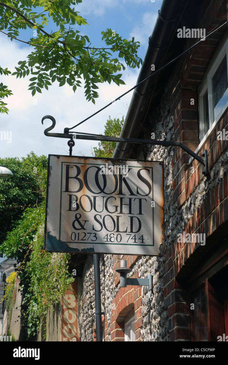 Books Bought and Sold Sign, Lewes, East Sussex, GB Stock Photo - Alamy