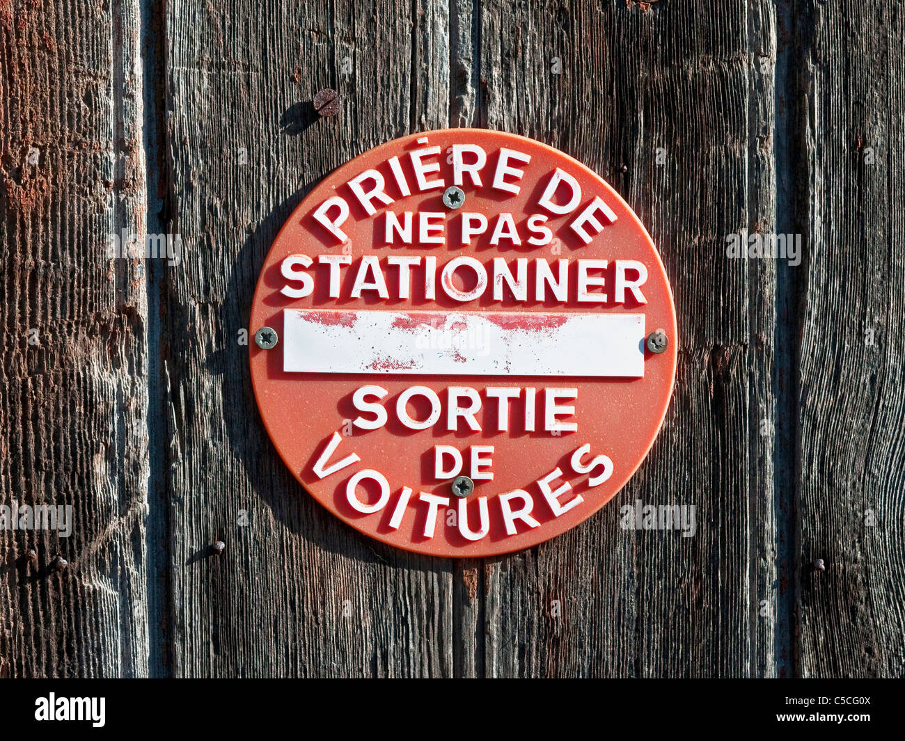 Prière de ne pas stationner hi-res stock photography and images - Alamy