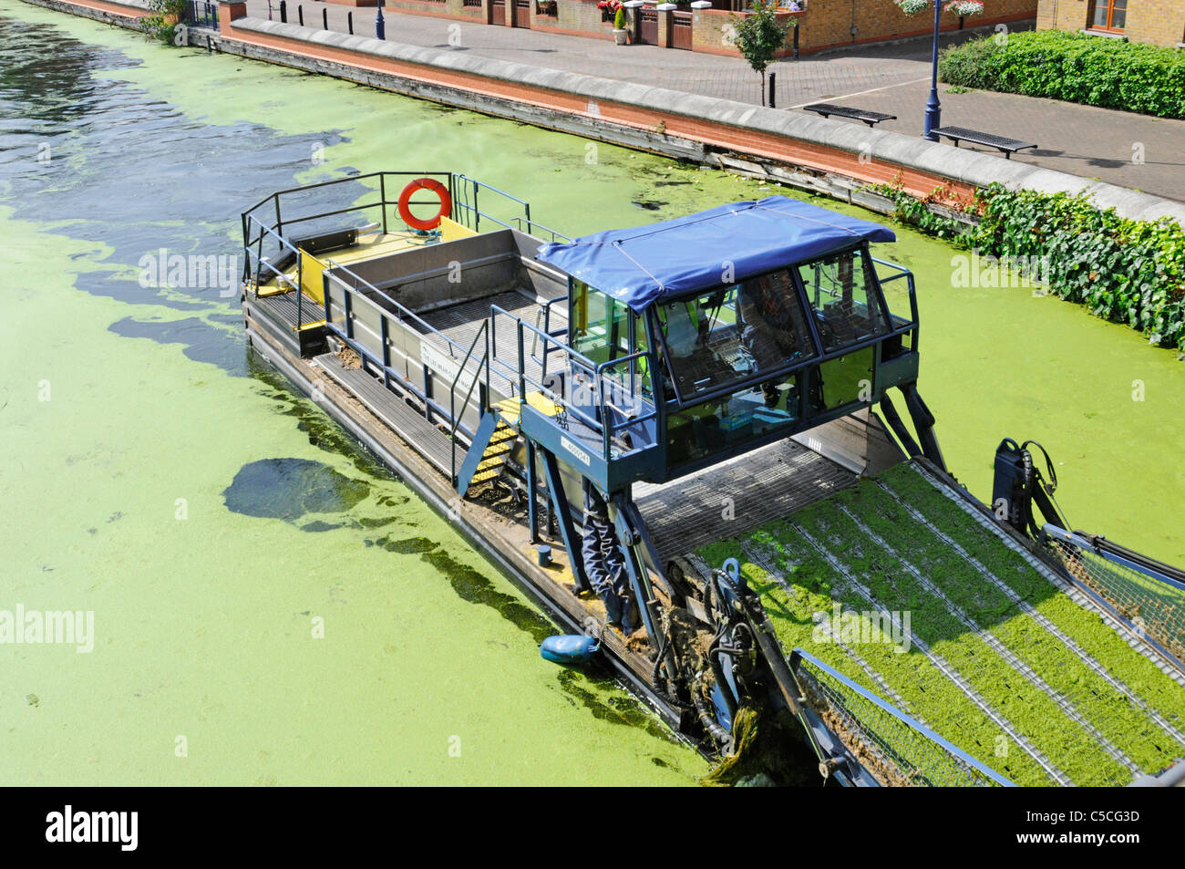 Waterways clearing hi-res stock photography and images - Alamy