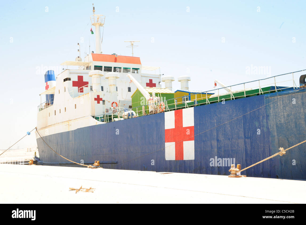 Cross ship hi-res stock photography and images - Alamy