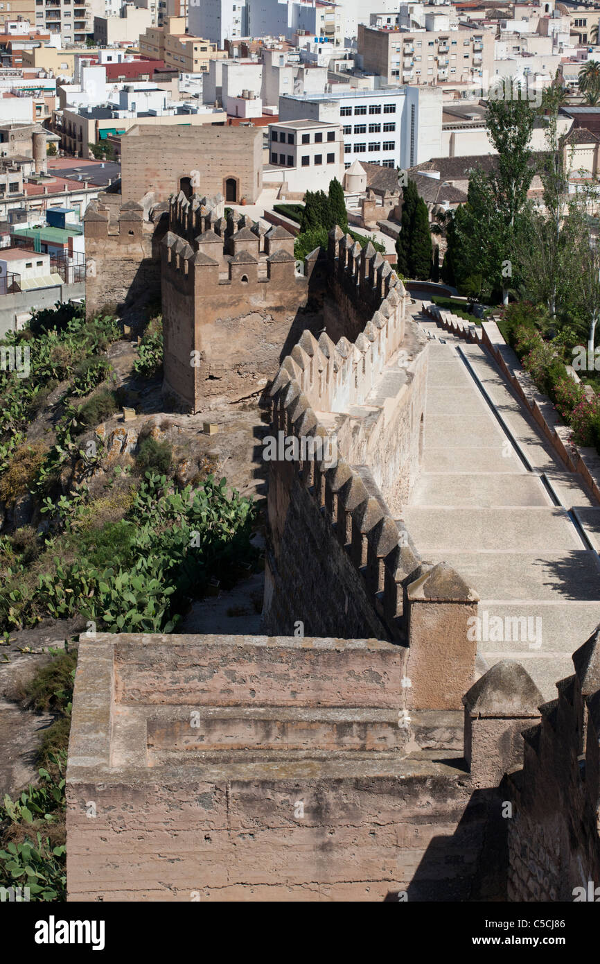 Defensive wall parapet hi-res stock photography and images - Alamy