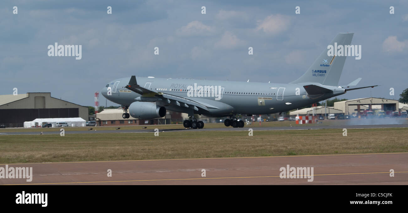 Airbus A330 - The new tanker aircraft for the Royal Air Force, landing ...