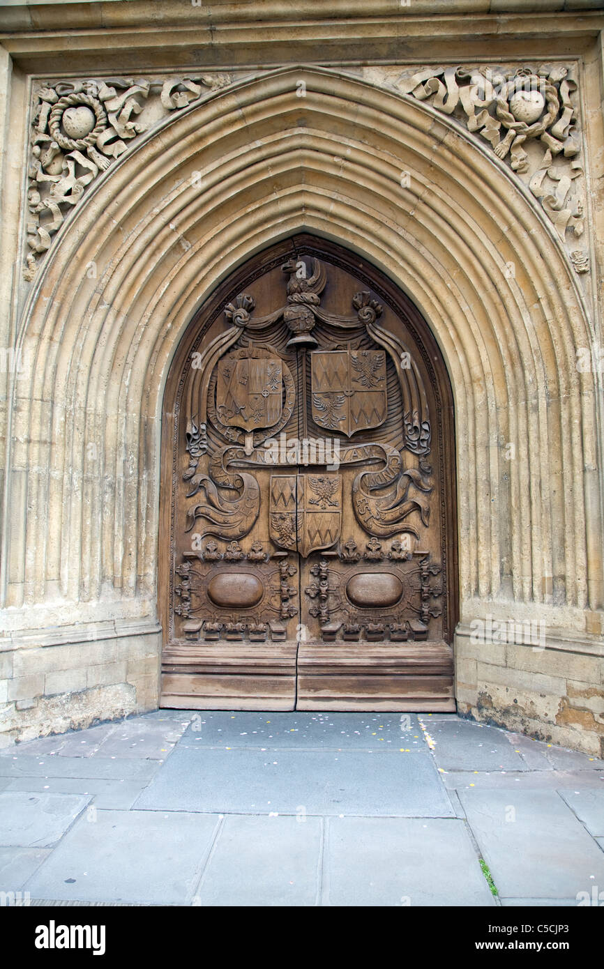 Wooden carved door of the abbey church, Bath, England Stock Photo - Alamy