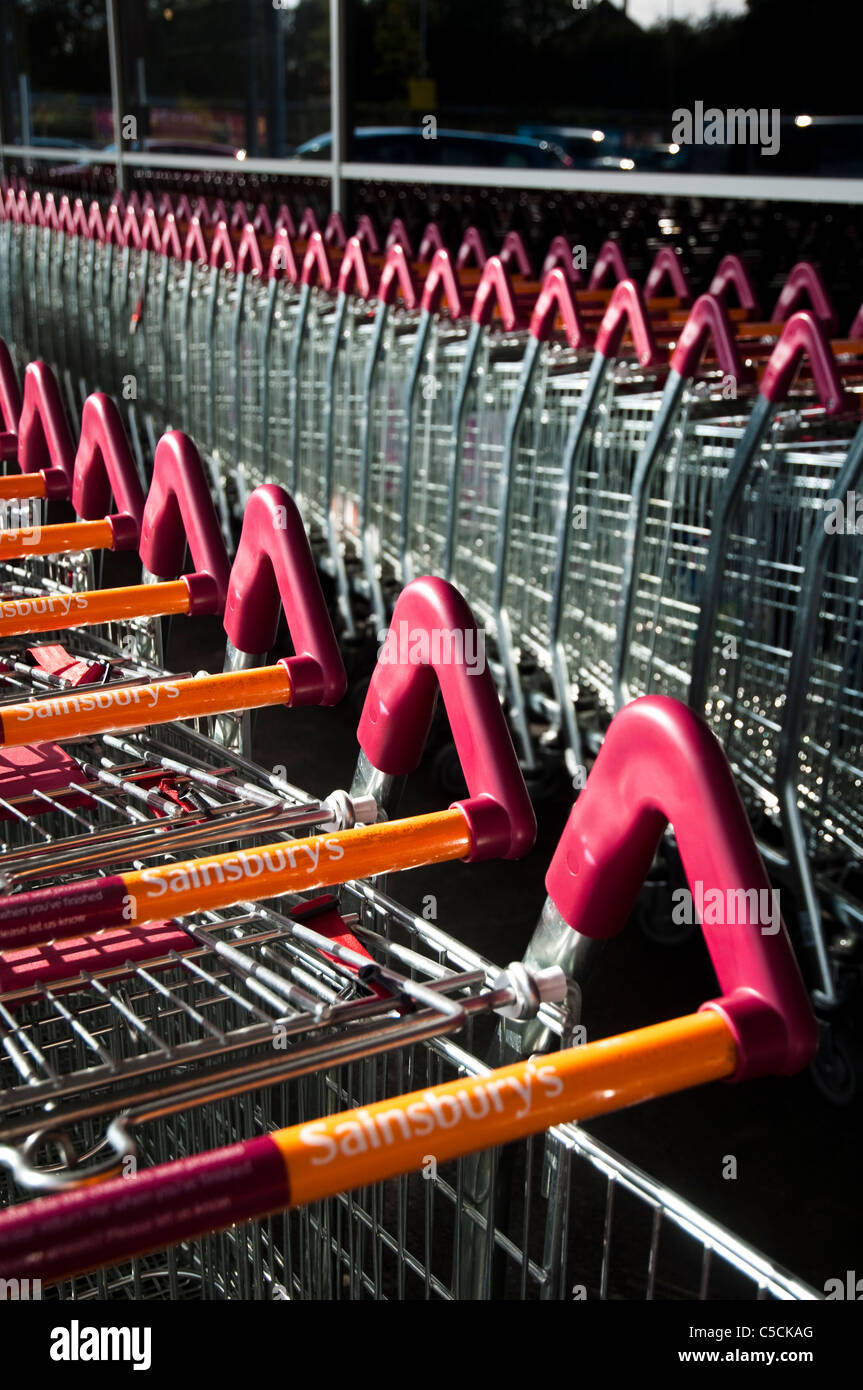 Shopping trolley uk sainsburys hi-res stock photography and images - Alamy