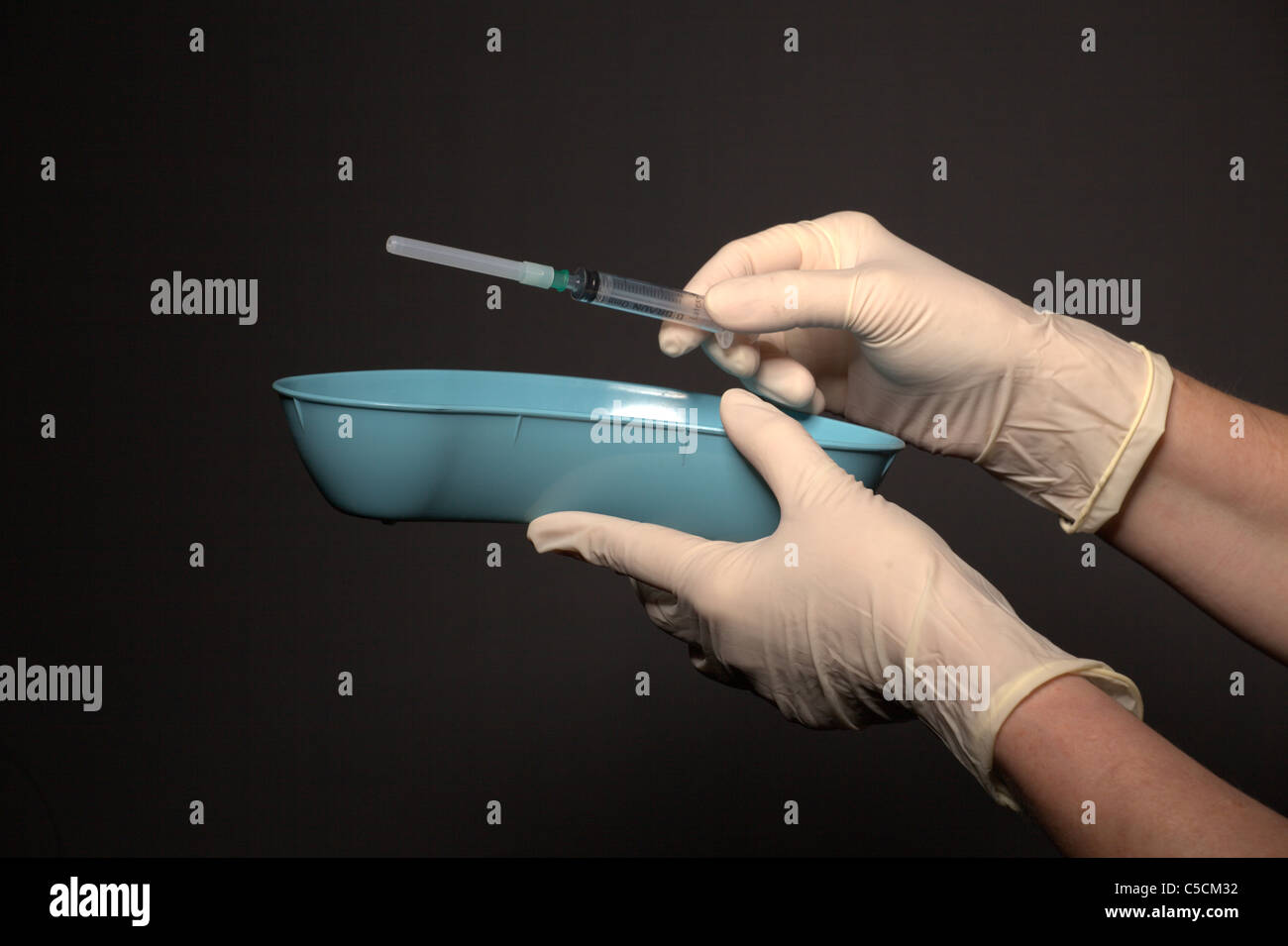 Nurse preparing injection hi-res stock photography and images - Alamy