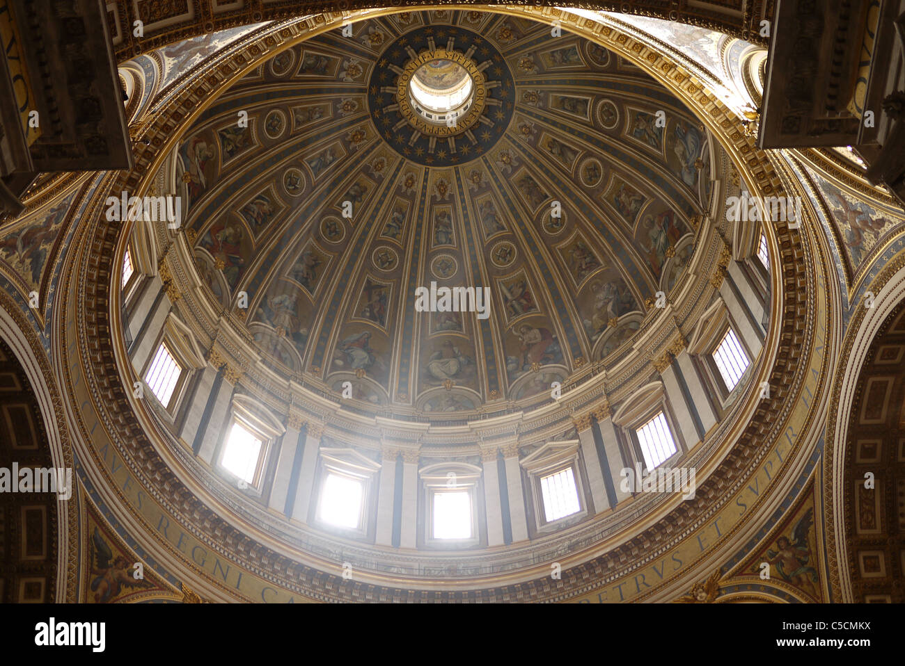 Pope window vatican hi-res stock photography and images - Alamy