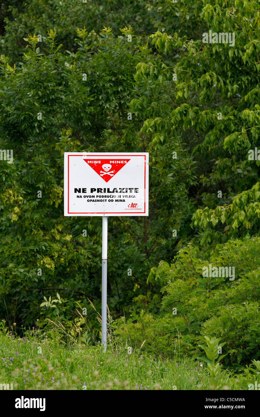 Mine landmine hi-res stock photography and images - Alamy