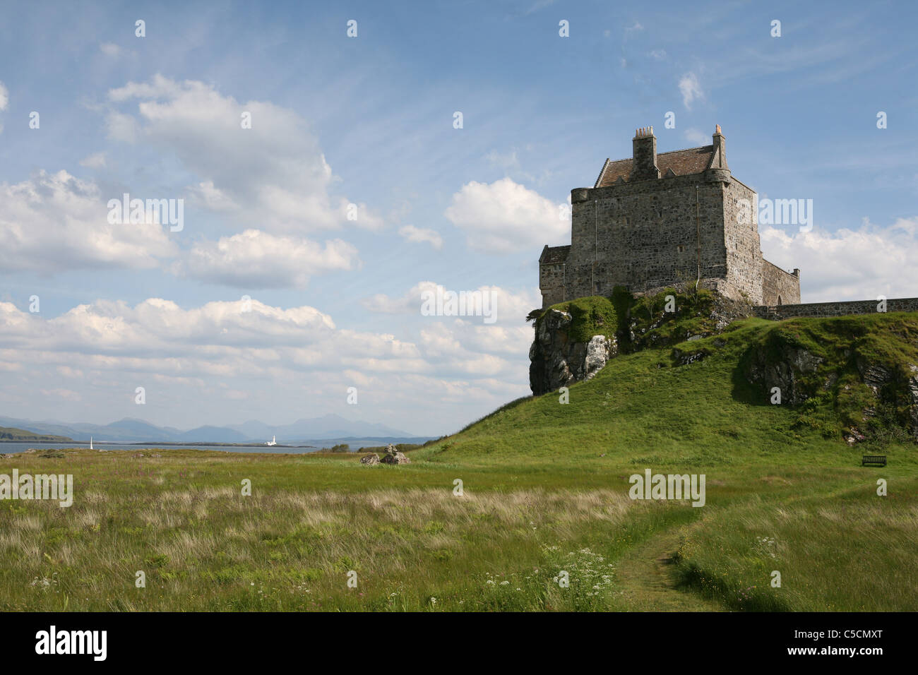 Sir lachlan maclean hi-res stock photography and images - Alamy