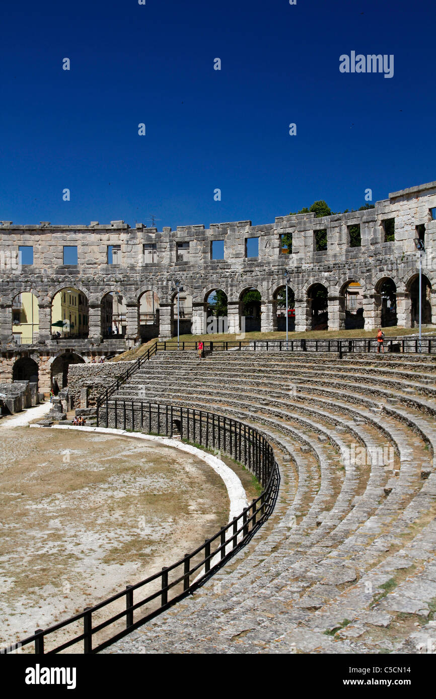 Pula amphitheatre interior hi-res stock photography and images - Alamy