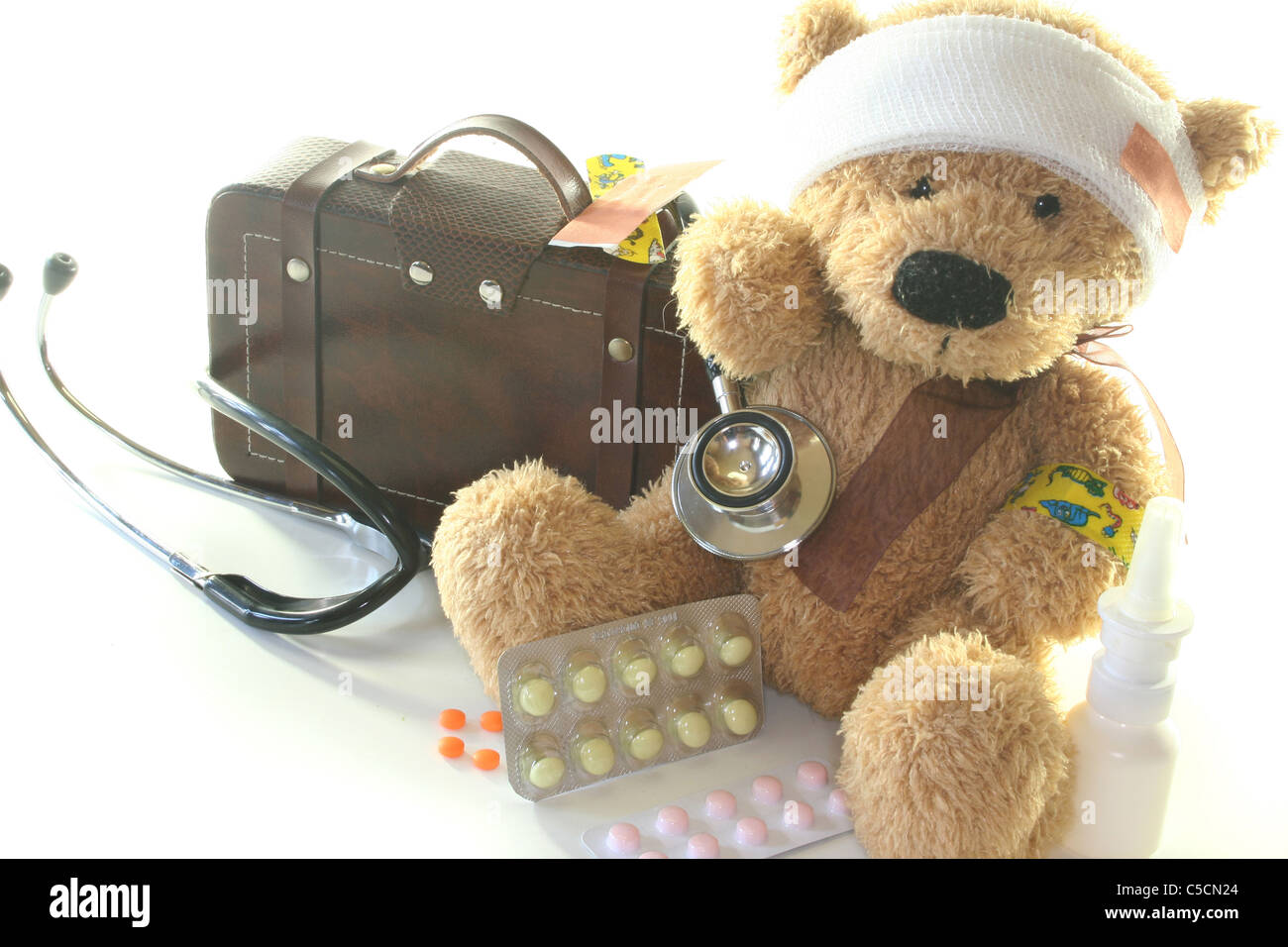 Kids first aid kit with Teddy, Bags, Stethoscope and medicines Stock ...