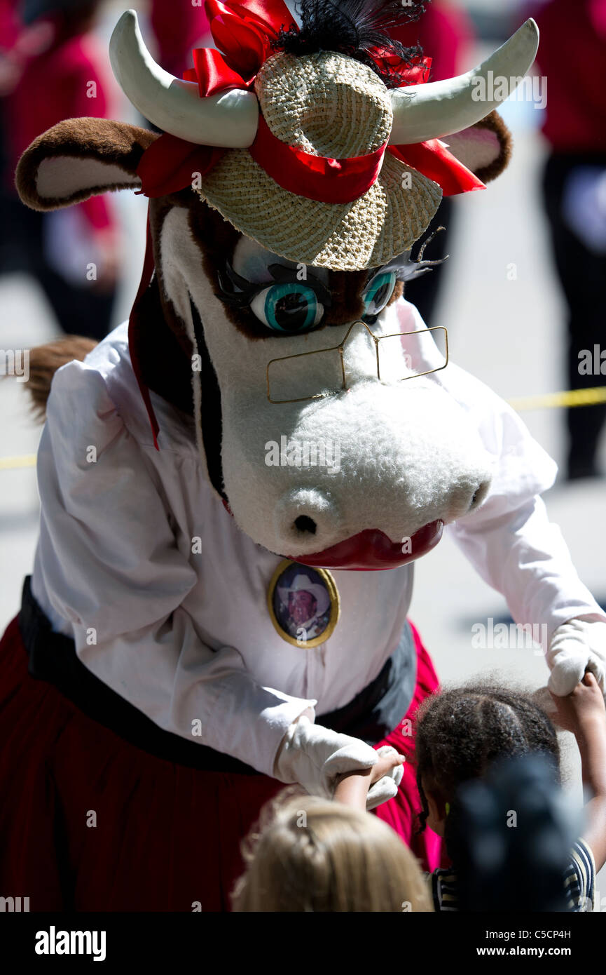 Mascot at Rope Square, downtown Calgary during Stampede Week Stock ...