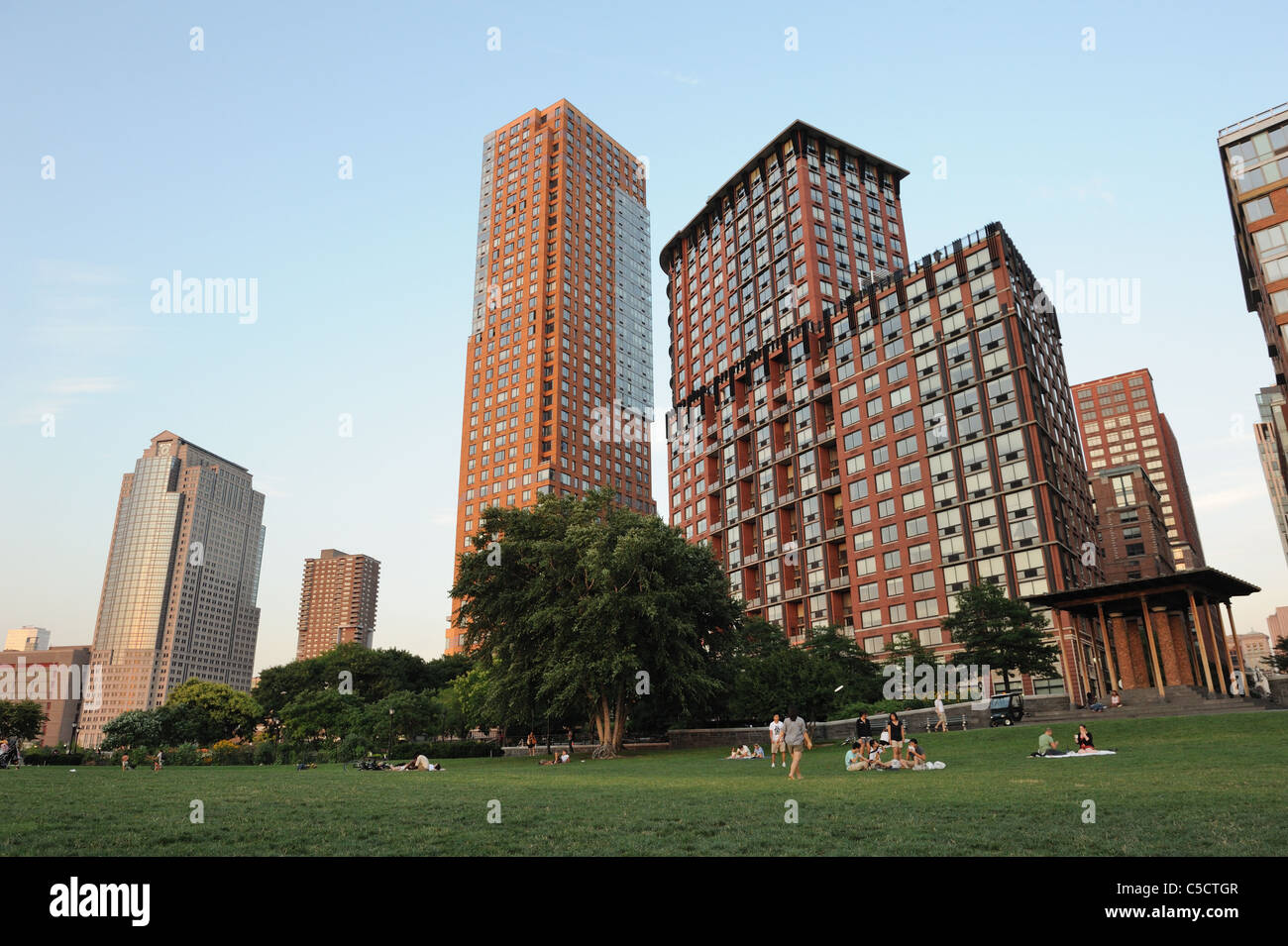 Rockefeller park in battery park hi-res stock photography and images ...