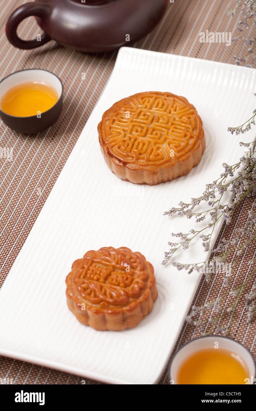 Moon Cakes and Tea Stock Photo - Alamy