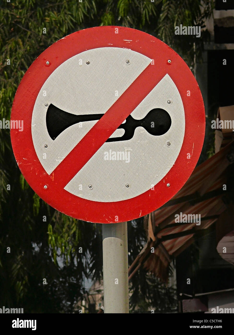 Highway Sound Barriers Stock Photos & Highway Sound Barriers Stock ...