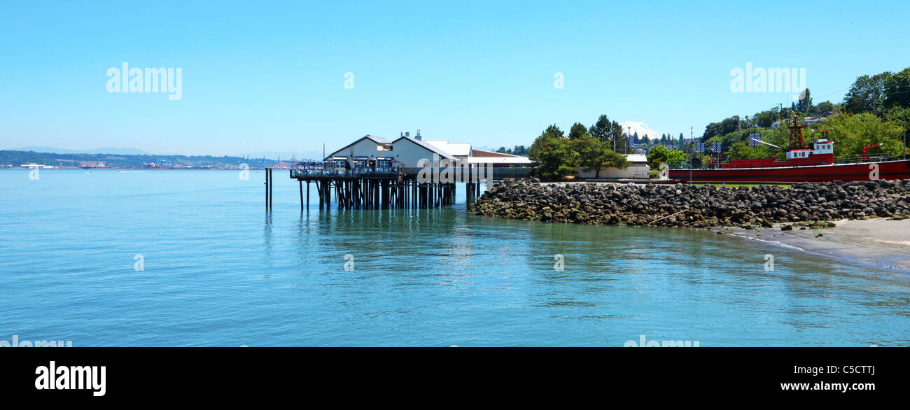 Tacoma, WA Ruston Way waterfront with pier and Mt.Rainier during summer ...