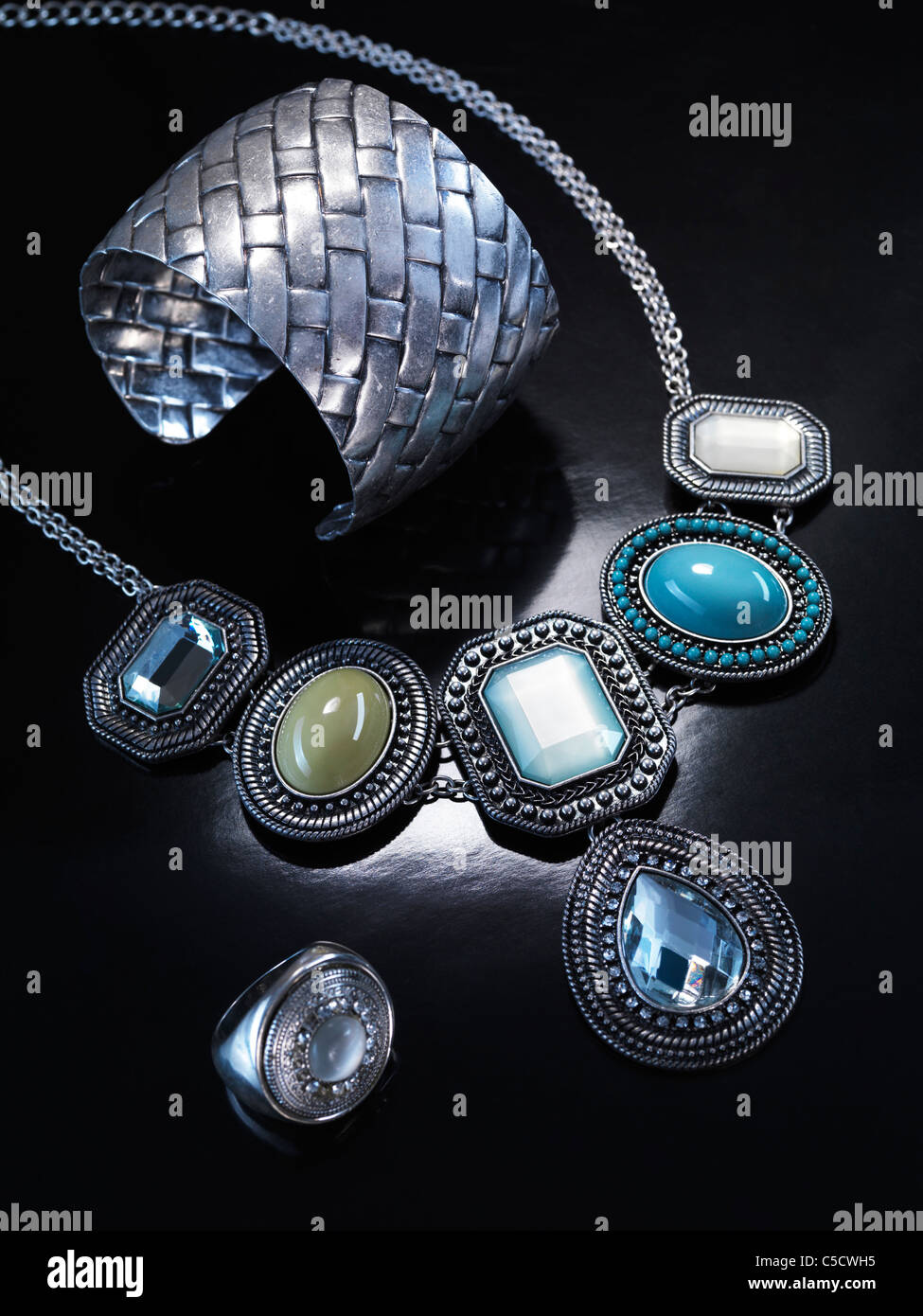 Still life jewellery hi-res stock photography and images - Alamy