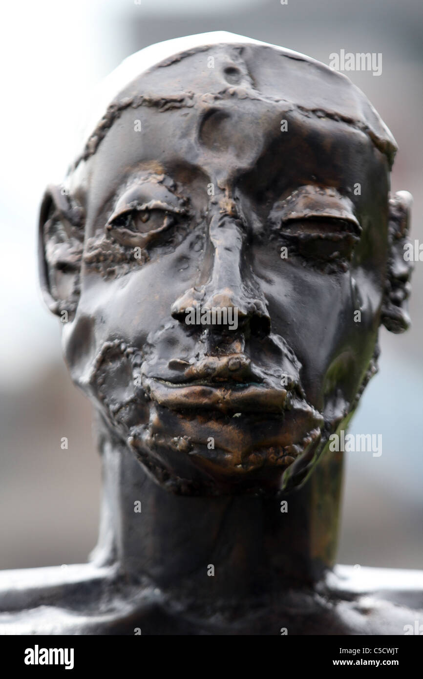 Bronze face Bronze face eyes man mans face sculpture nose human ...