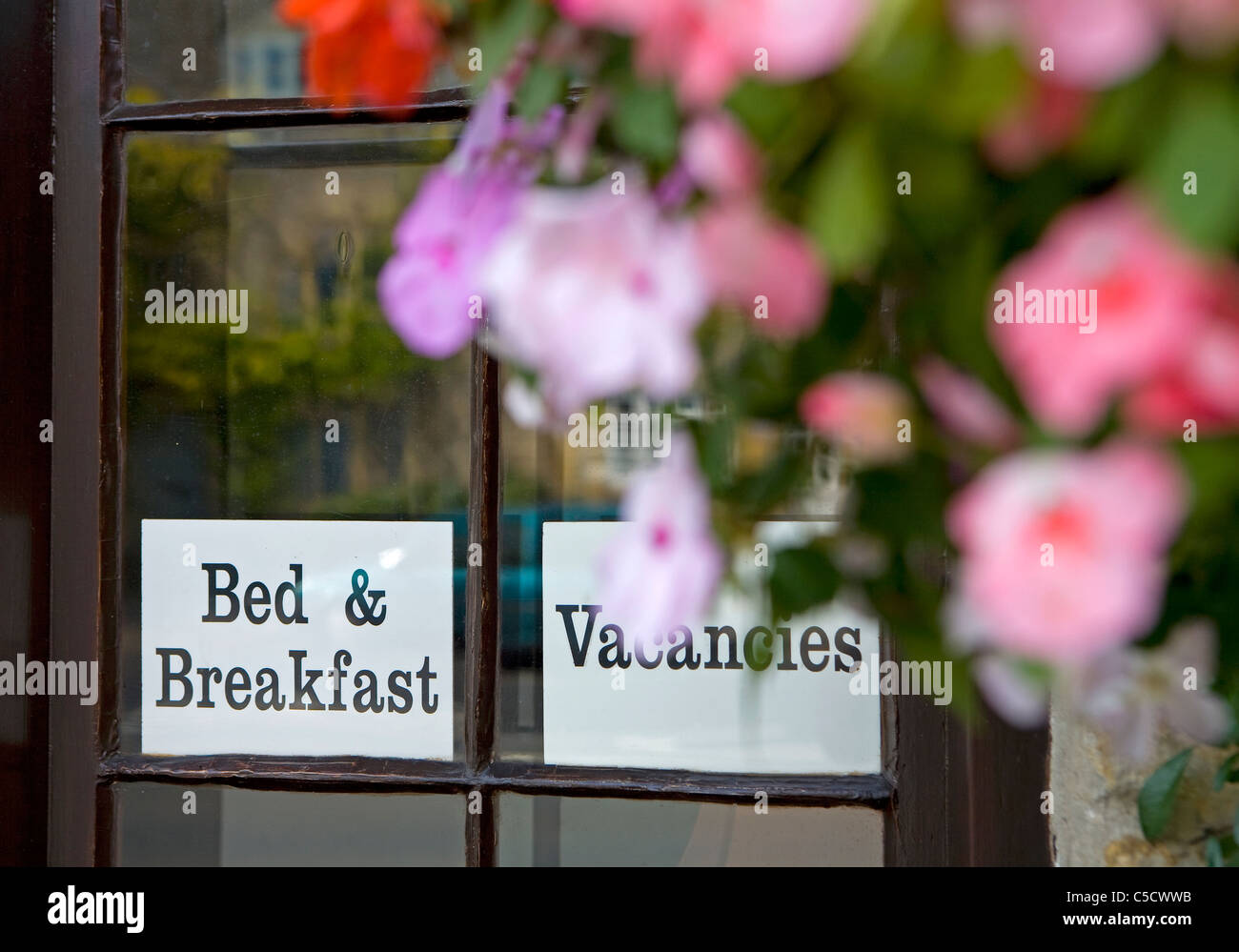 Bed and breakfast signs hi-res stock photography and images - Alamy