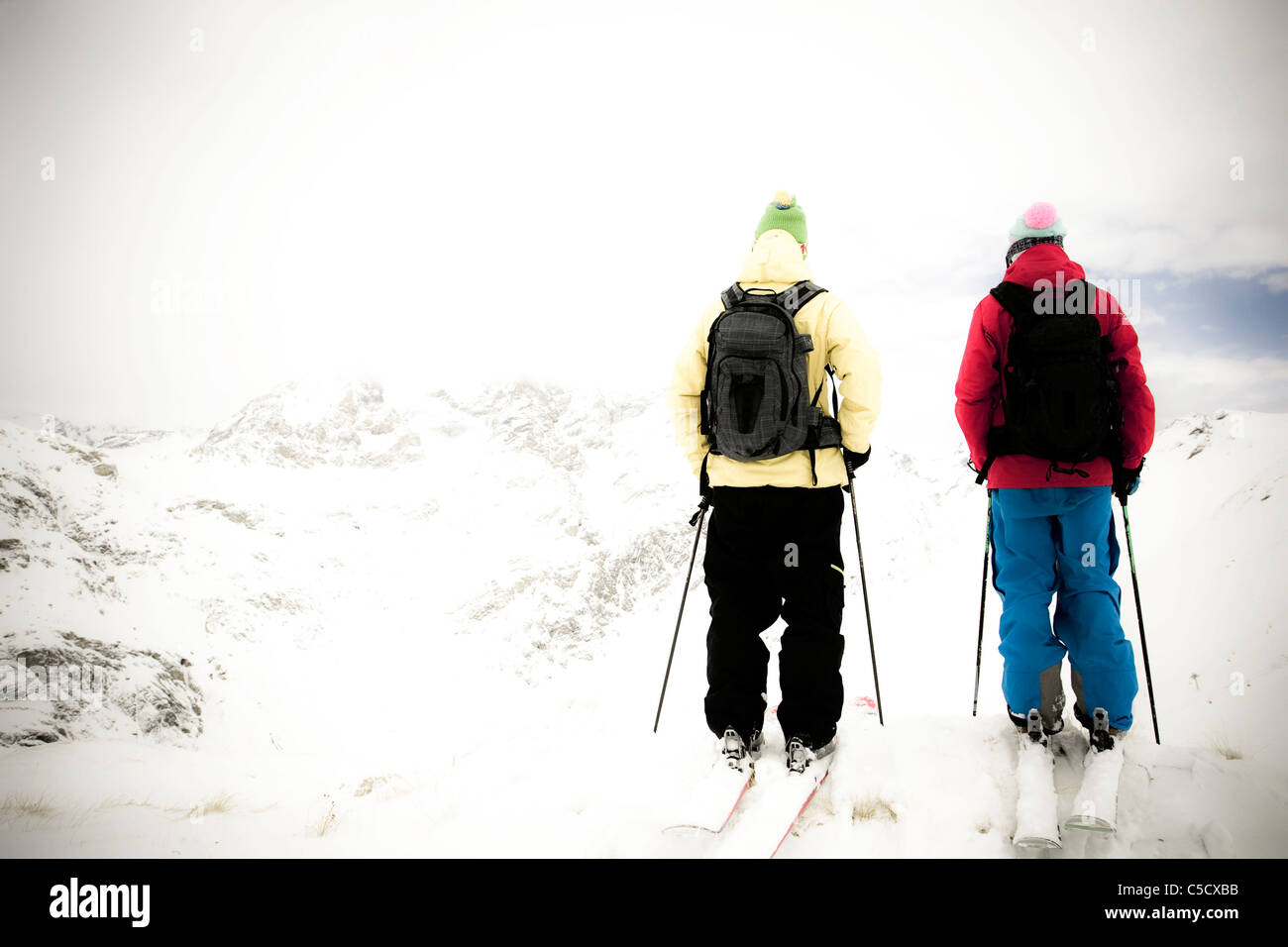 Skiers on mountains hi-res stock photography and images - Alamy
