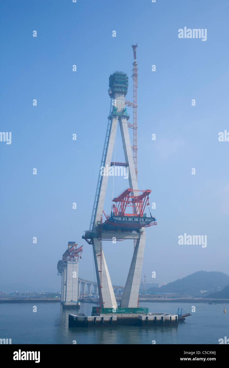 building the bridge Stock Photo - Alamy