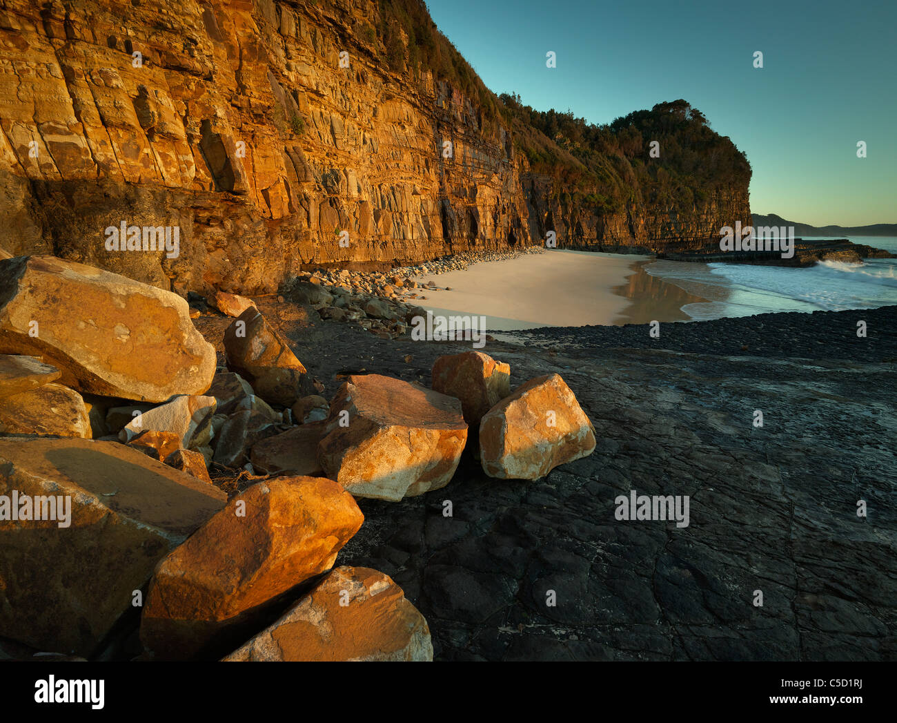 Golden Cliffs of Myall Lakes National Park NSW Australia Stock Photo ...