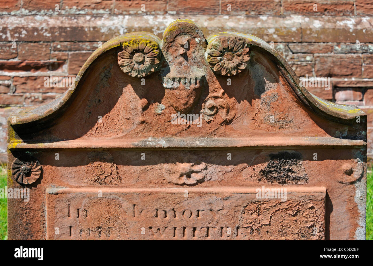Eroded gravestone hi-res stock photography and images - Alamy