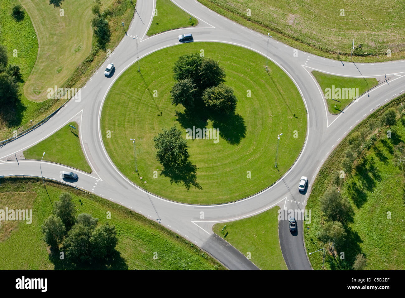 Roundabout Aerial View Stock Photos & Roundabout Aerial View Stock ...