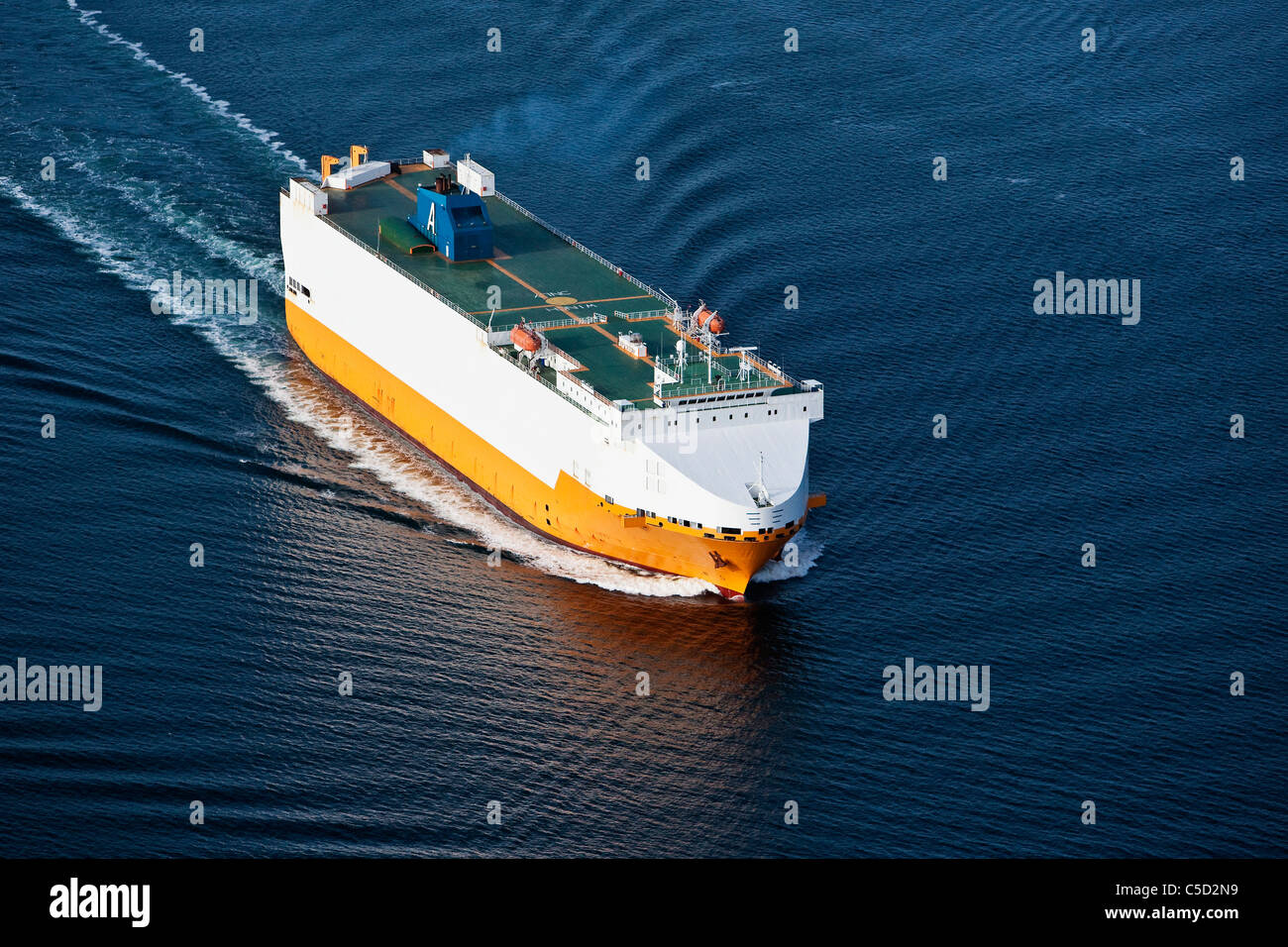 Big blue boat hi-res stock photography and images - Alamy