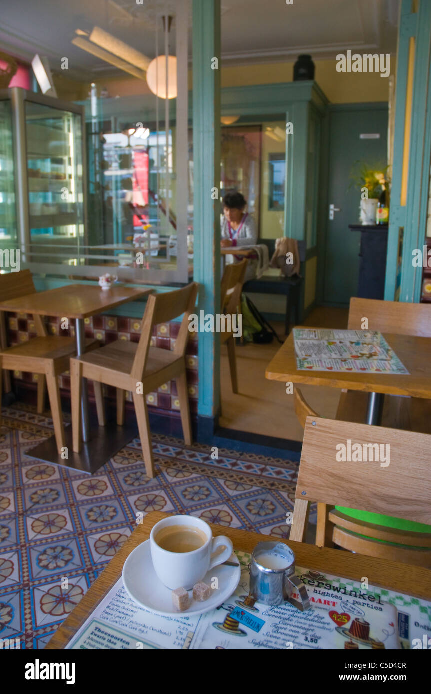 Dutch coffee shop hi-res stock photography and images - Alamy