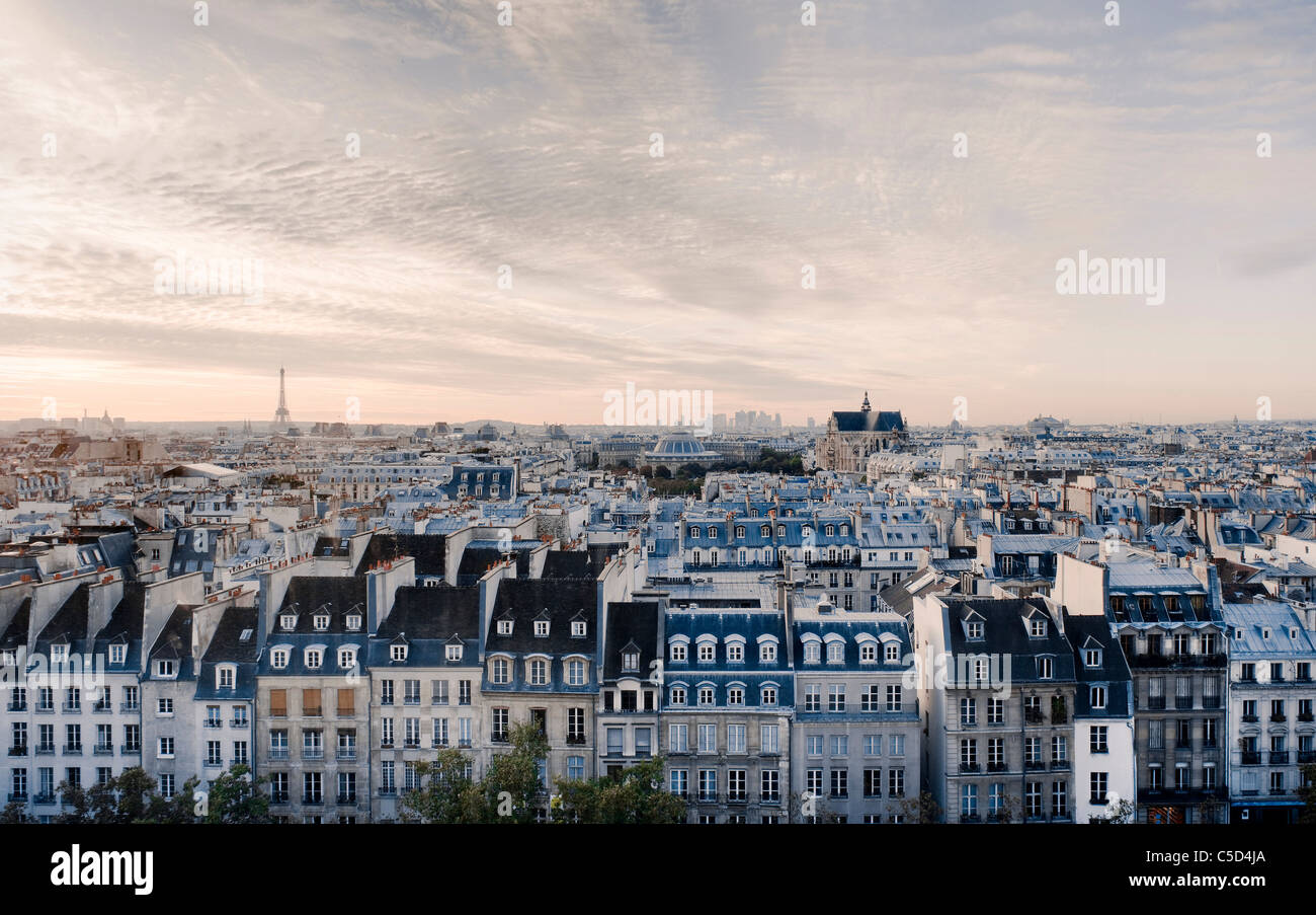 Buildings of paris hi-res stock photography and images - Alamy