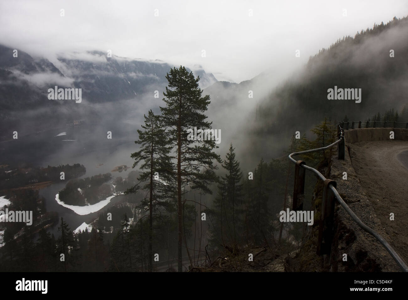 Broken handrail hi-res stock photography and images - Alamy