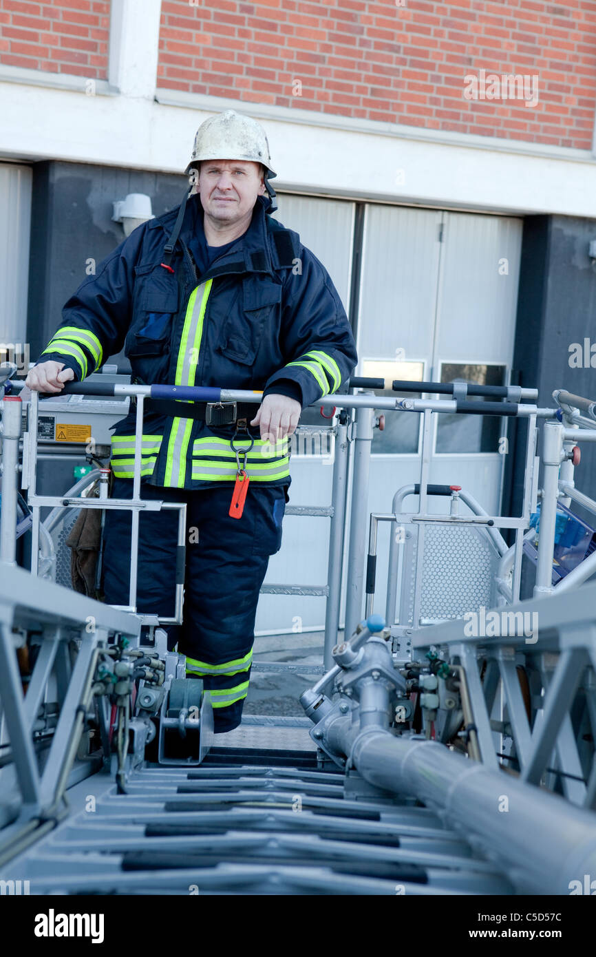 Ladder vehicles hi-res stock photography and images - Alamy