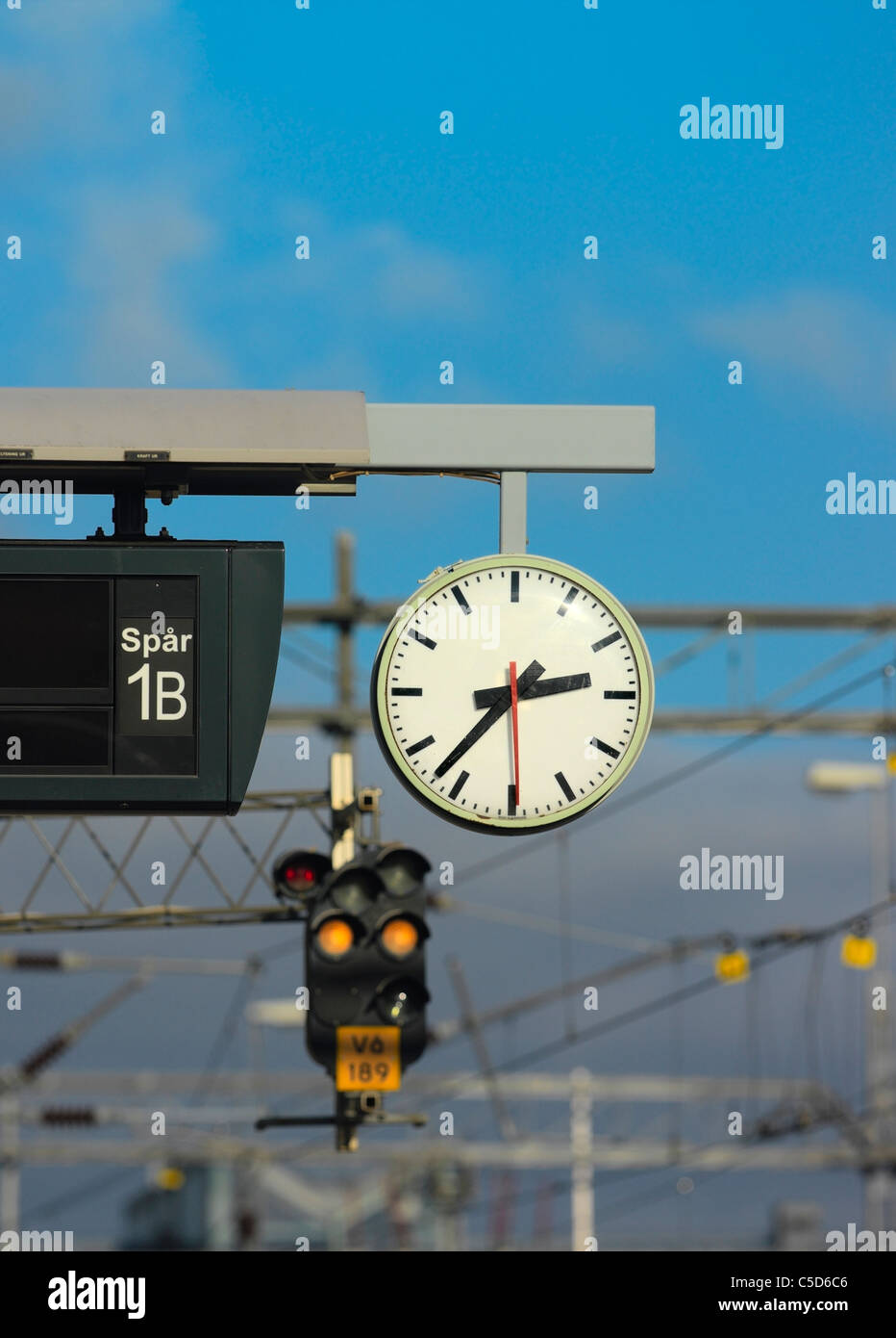 Railway Station Platform Clock at Helen Mckenzie blog