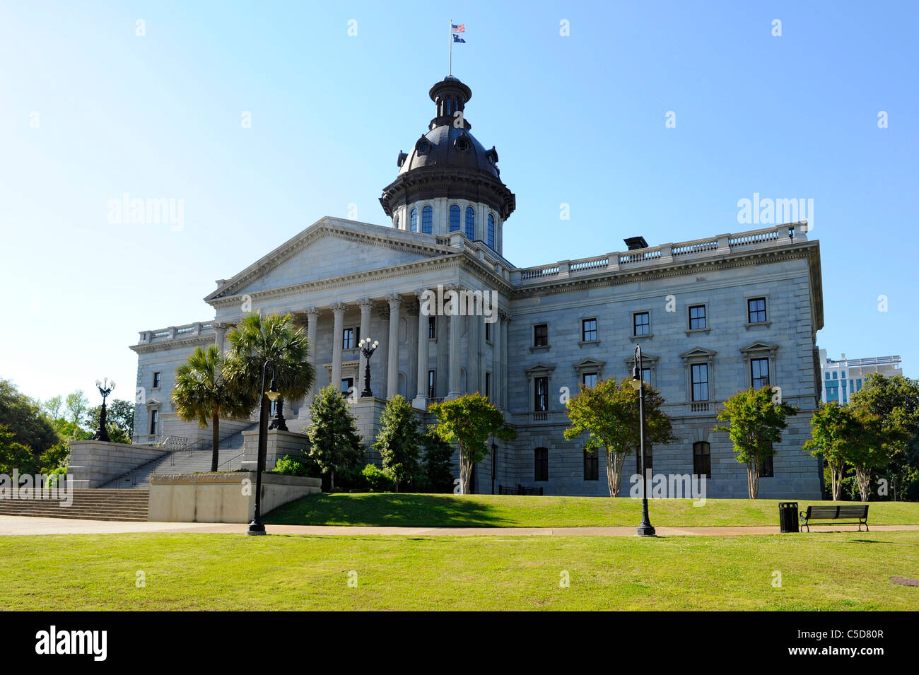 Columbia South Carolina Buildings Statues and Landmarks on the State ...