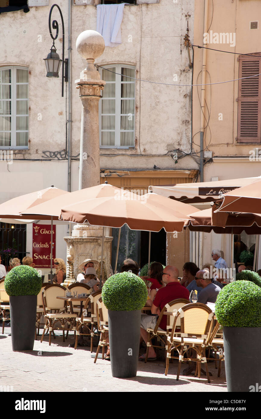 Cafe in summer in Antibes, Cote d'Azure, France Stock Photo - Alamy
