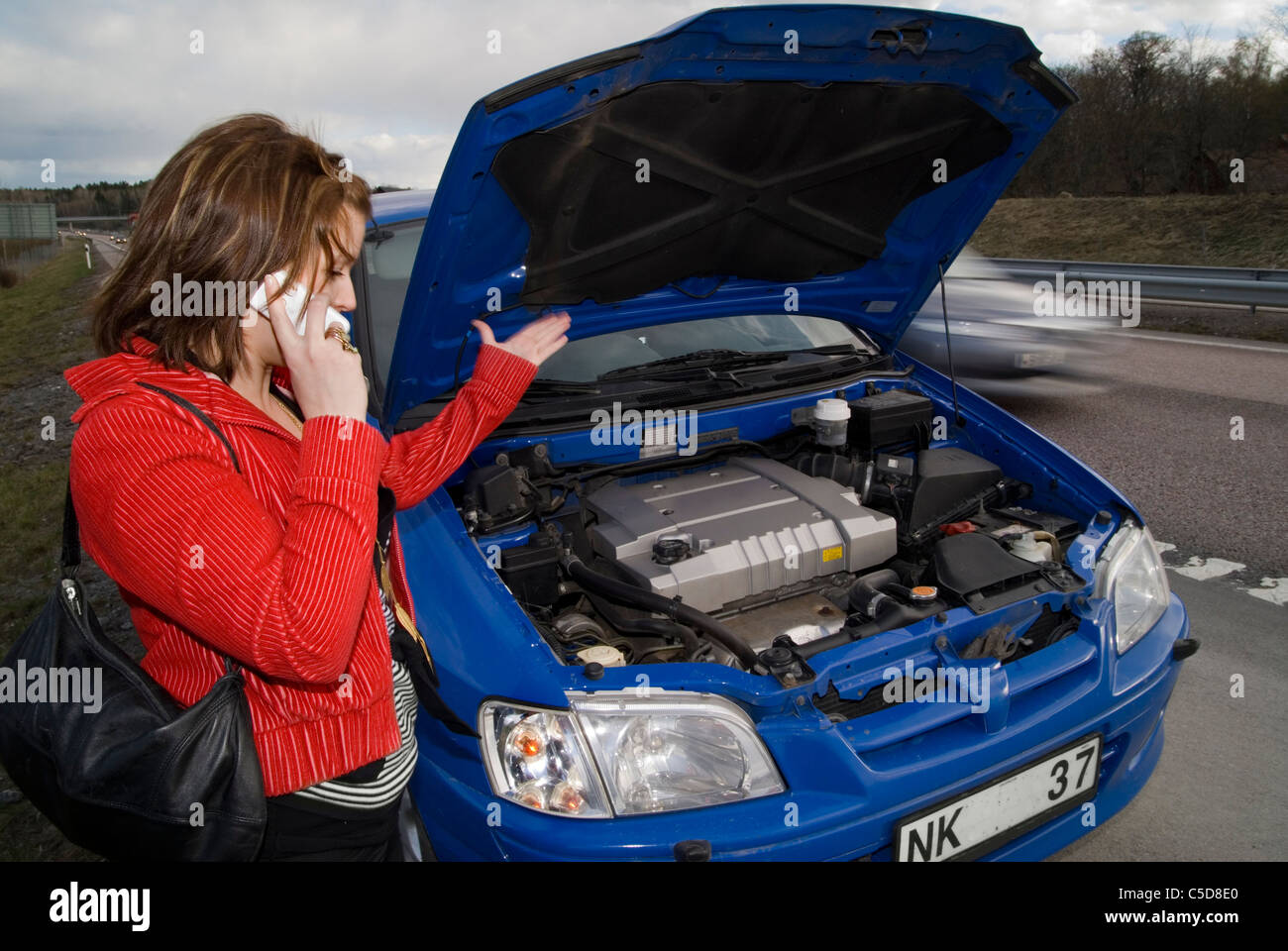 Car break hi-res stock photography and images - Alamy