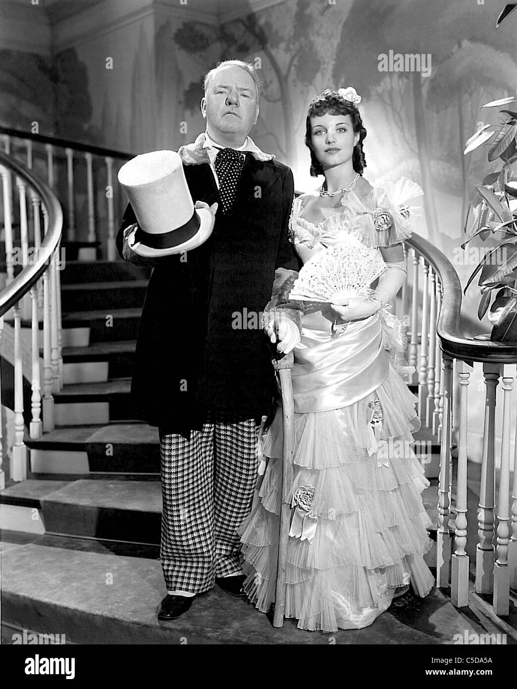 POPPY (1936) W C FIELDS, GLORIA SWANSON, A EDWARD SUTHERLAND (DIR), POPP 002 MOVIESTORE ...