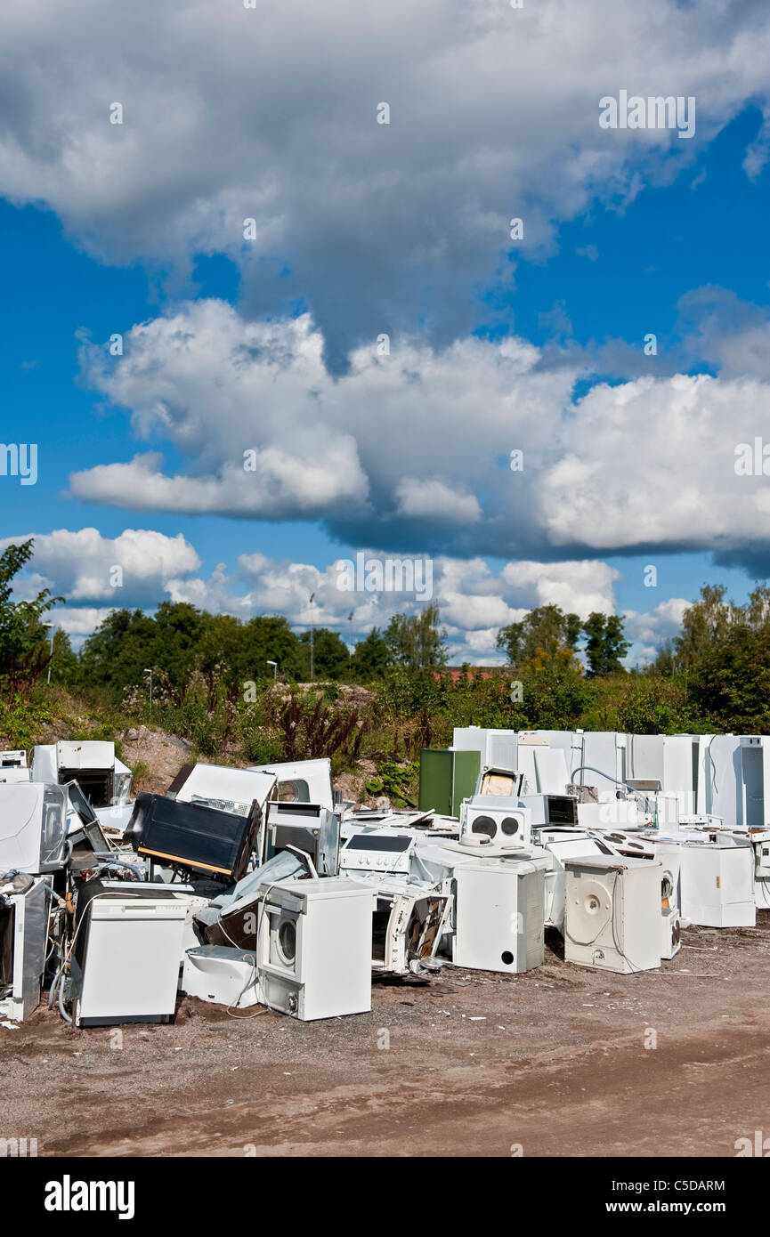 Scrap white goods hi-res stock photography and images - Alamy