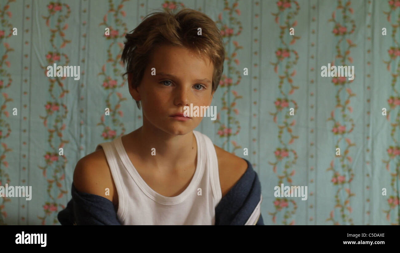 TOMBOY (2011) CELINE SCIAMMA (DIR) ZOE HERAN 001 MOVIESTORE COLLECTION LTD Stock Photo - Alamy