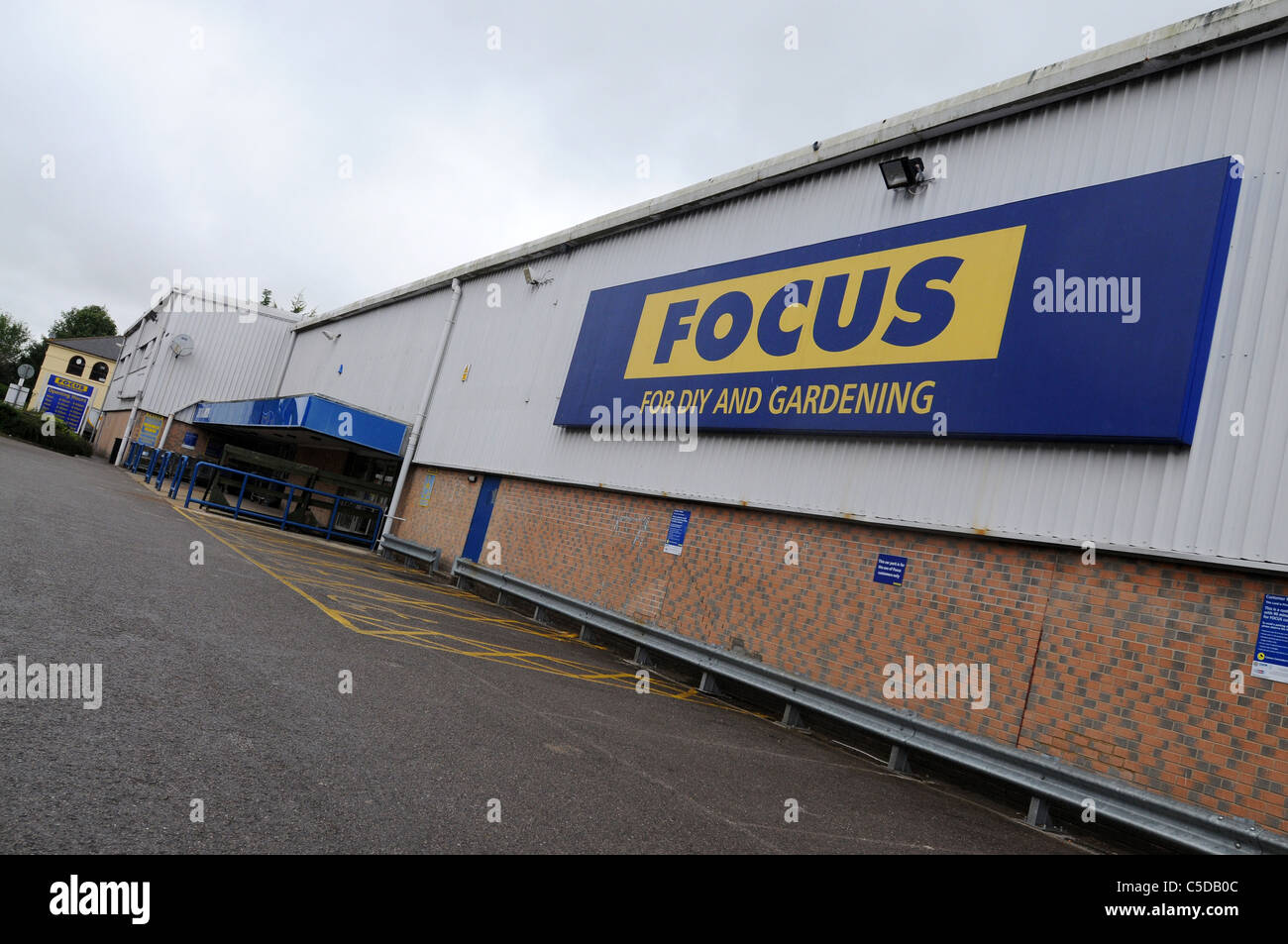 FOCUS DIY Store, Dorchester, Dorset Stock Photo - Alamy