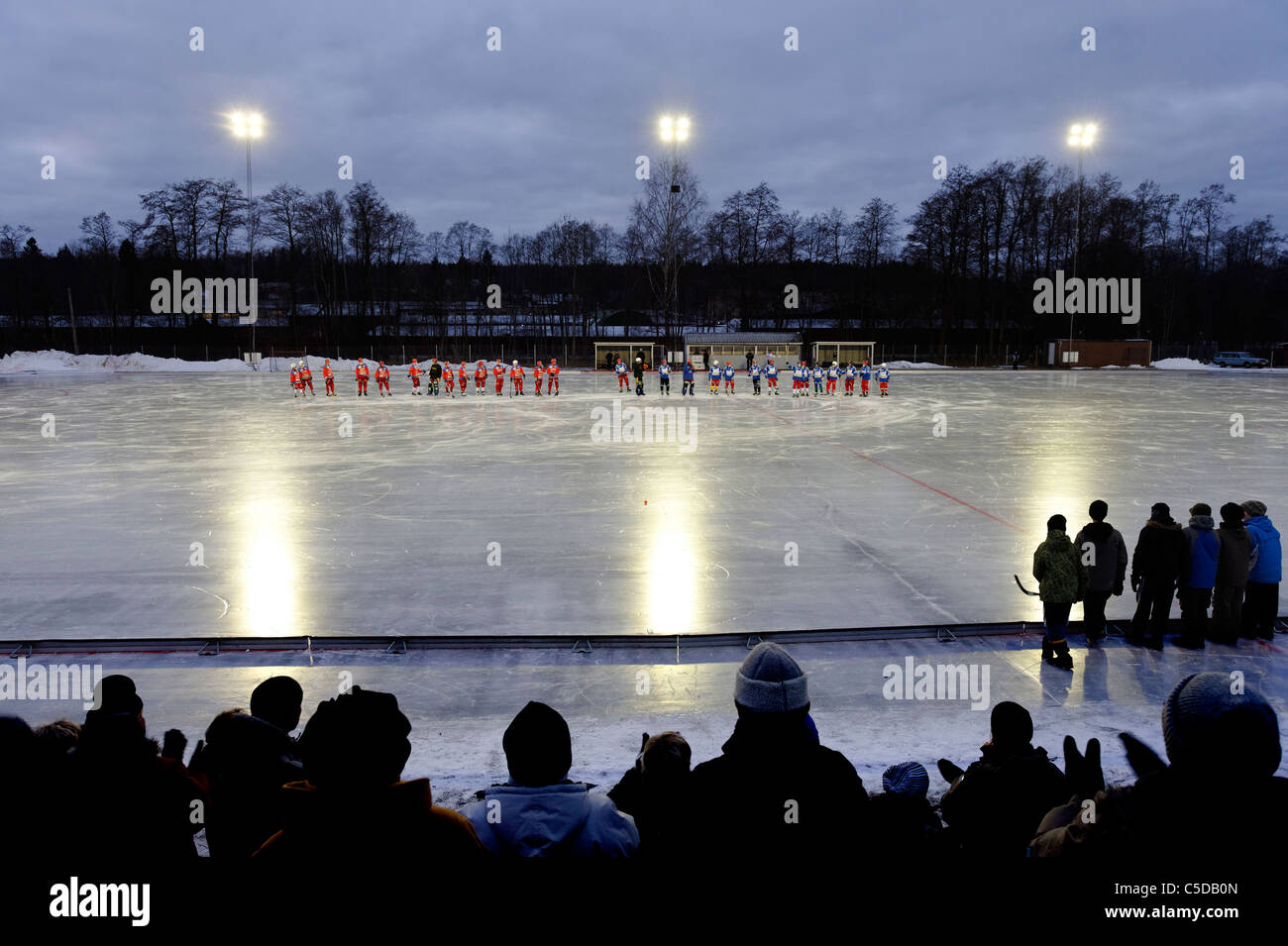 Hockey game men hi-res stock photography and images - Alamy